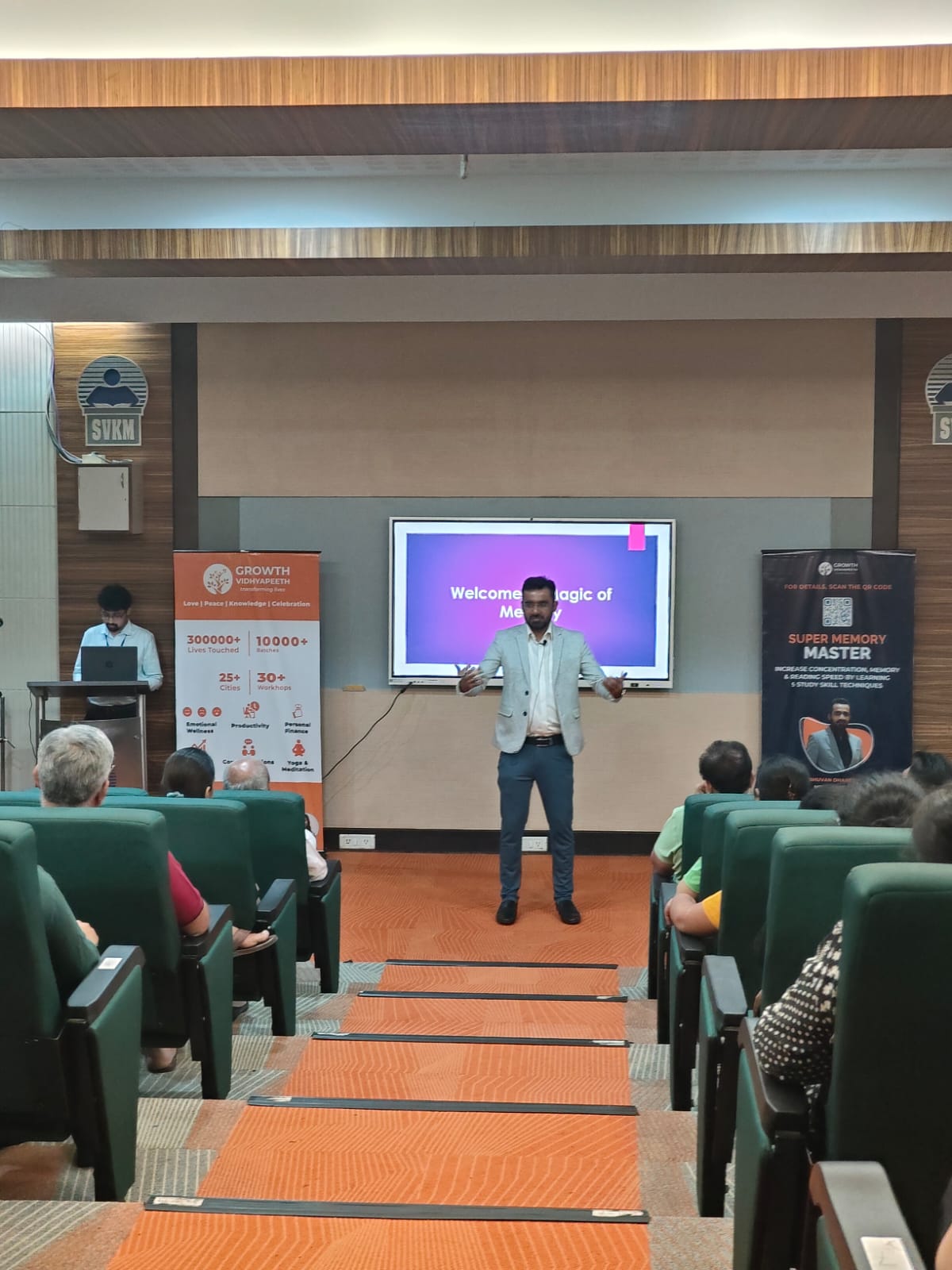 Super Memory Master by Mr. Bhuvan Dhanesha